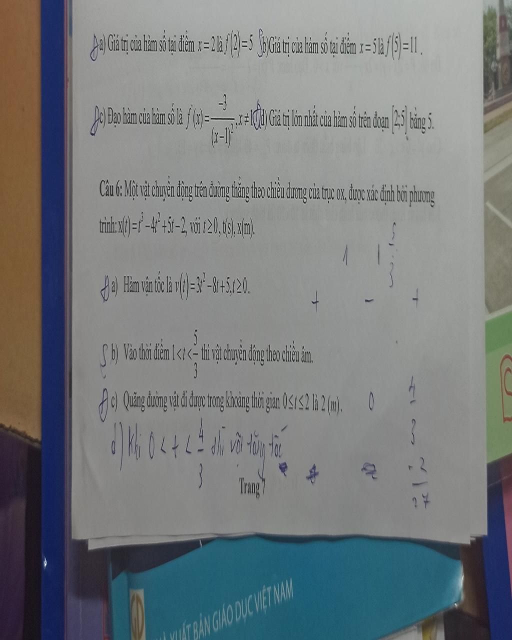 Giải giùm em câu 6 đúng sai với ạ Câu d em ghi bằng mực xanh Ja Gi ...