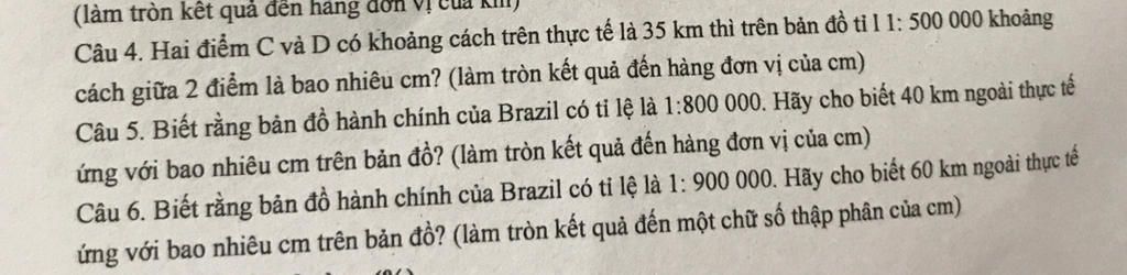 (làm tròn kết quả đến hang don Câu 4. Hai điểm C và D có khoảng cách ...